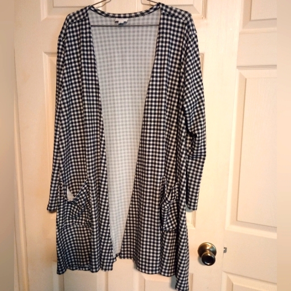 LuLaRoe | Sweaters | Black And White Lularoe Checkered Womens Sweater ...